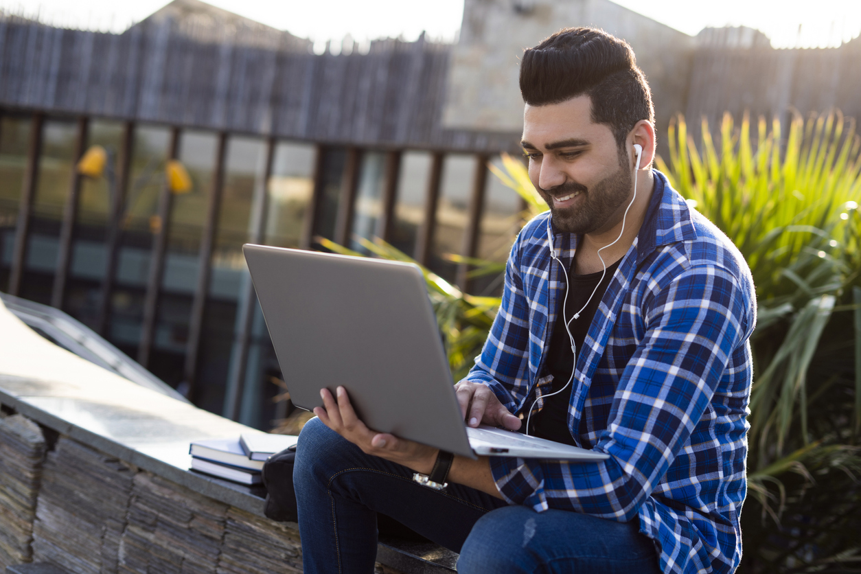From blah to bold: 5 easy ways to dress up your career videos - CareerWise